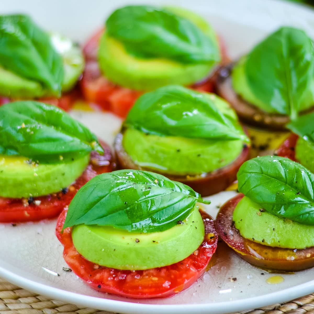 Avocado Tomato Caprese Salad - Cook Eat Well